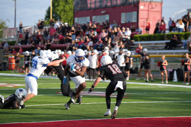 Cougars Push Hyde Park to the Wire in Gritty Friday Night Matchup ...